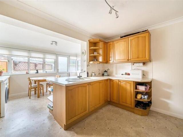Bungalow 2 Bedroom For Sale Earley Wokingham 375000 ES101060166