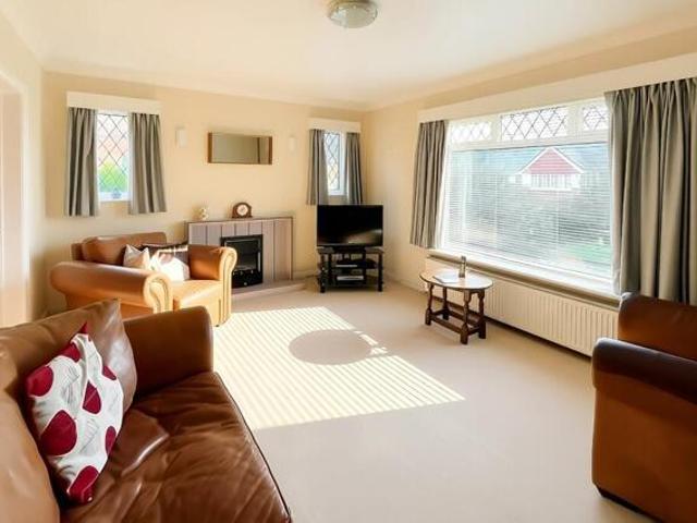 Bungalow 2 Bedroom For Sale East Preston West Sussex 465000 ES100787102