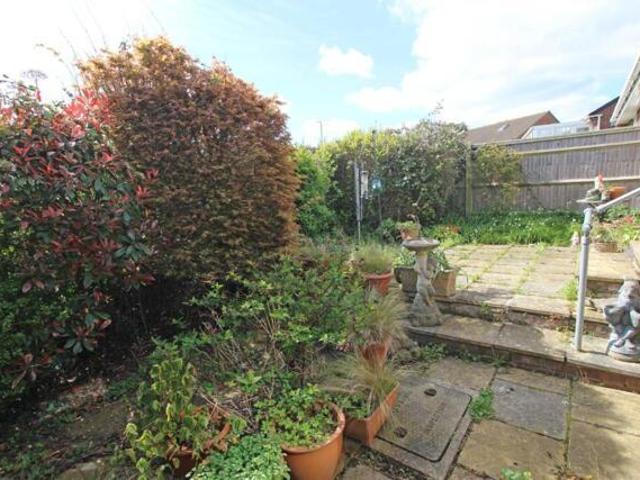 Bungalow 2 Bedroom For Sale Eastbourne East Sussex 275000 ES101316363