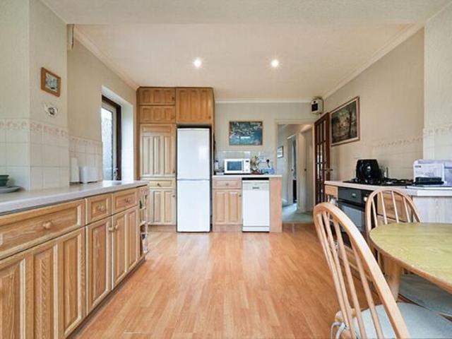 Bungalow 2 Bedroom For Sale Epsom Surrey 625000 ELS99162009