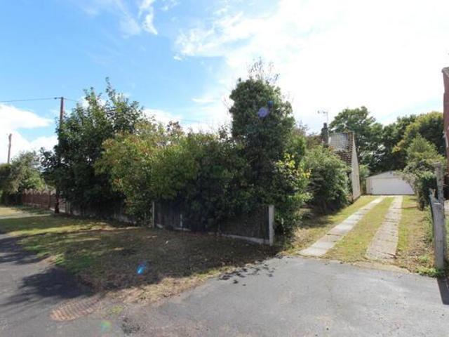 Bungalow 2 Bedroom For Sale Essex Essex 500000 ELS100541131