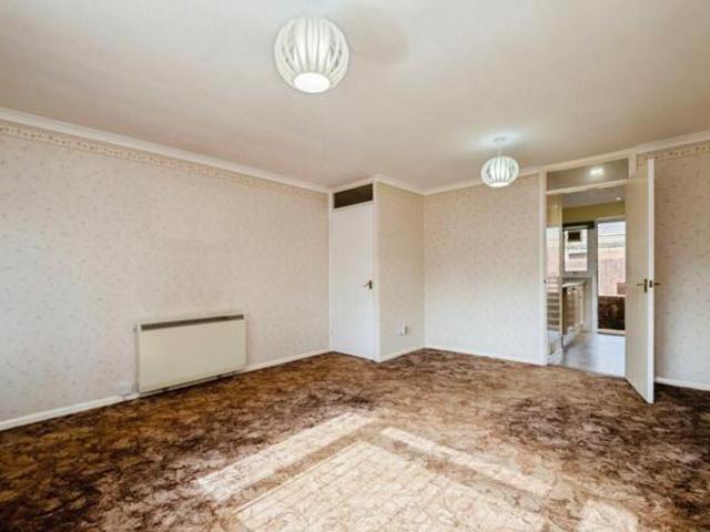 Bungalow 2 Bedroom For Sale Exeter Devon 215000 ES101675892