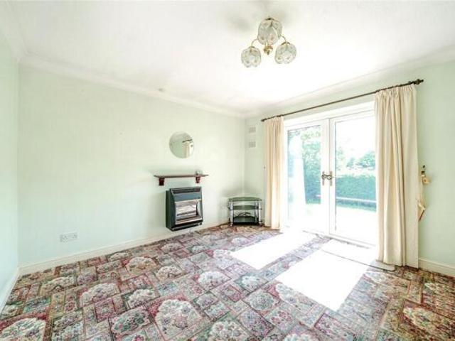 Bungalow 2 Bedroom For Sale Farsley West Yorkshire 258500 ES99840578