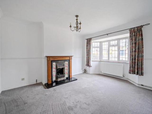 Bungalow 2 Bedroom For Sale Fleet Hampshire 475000 ELS101351802