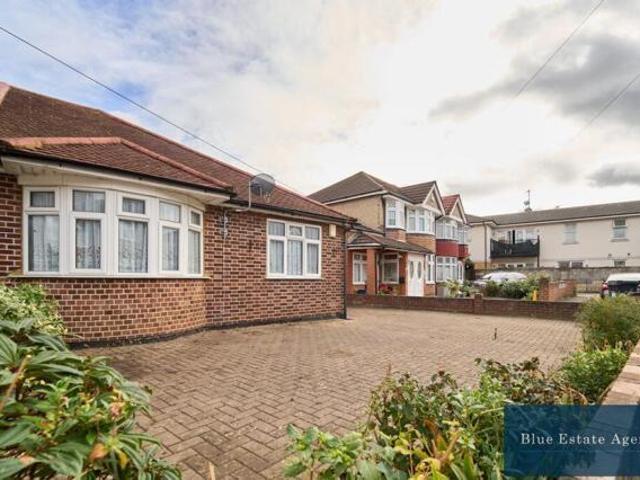 Bungalow 2 Bedroom For Sale Hounslow Greater London 529950 ES99277694