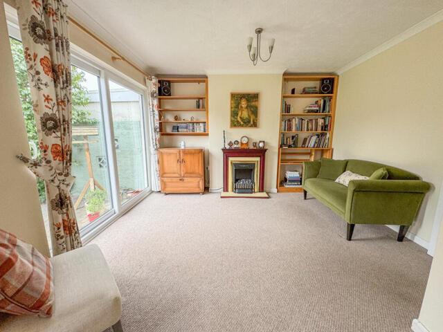 Bungalow 2 Bedroom For Sale Hockley Essex 350000 ES99475725