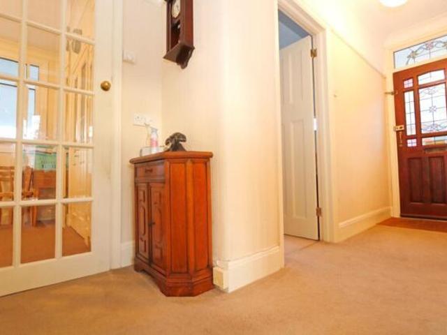 Bungalow 2 Bedroom For Sale Hadleigh Hadleigh 400000 ELS99092477