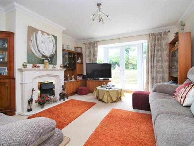 Bungalow 2 Bedroom For Sale Hampshire Hampshire 525000 ES100540823