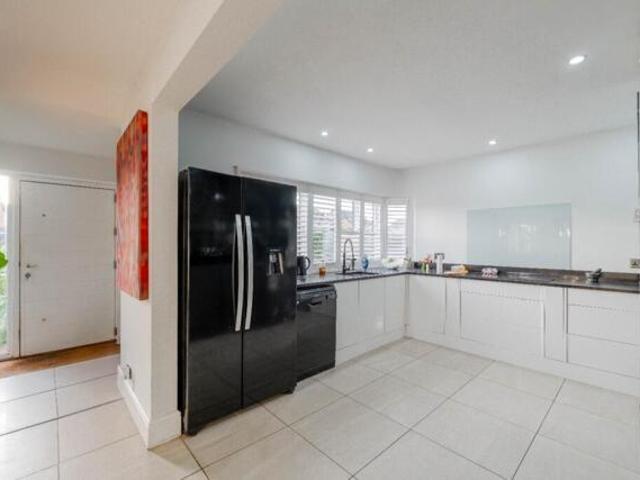 Bungalow 2 Bedroom For Sale Huntingdon Cambridgeshire 350000 ES100096790