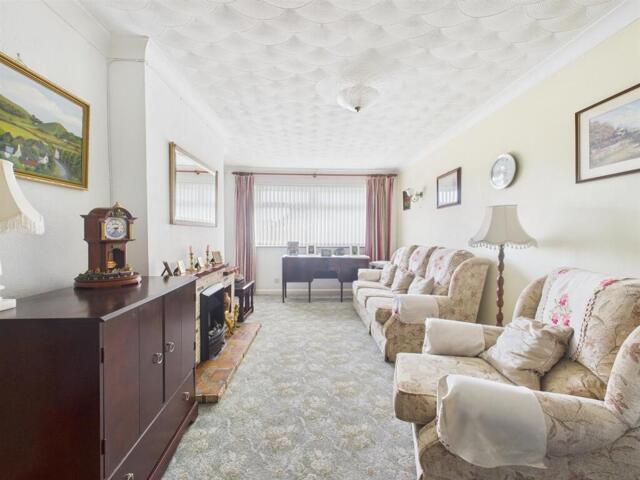 Bungalow 2 Bedroom For Sale Longlevens Longlevens 275000 ES100503004