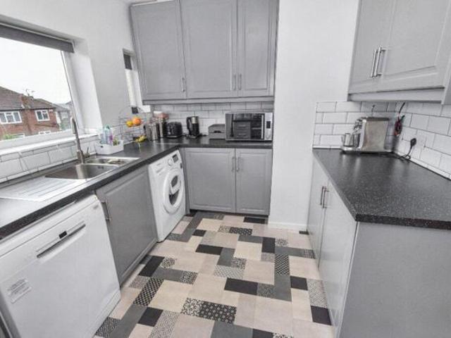 Bungalow 2 Bedroom For Sale Leeds West Yorkshire 295000 ES98930371