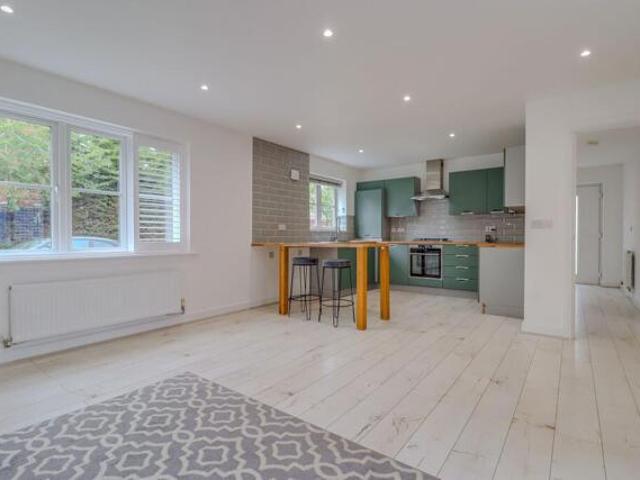 Bungalow 2 Bedroom For Sale Leicester Leicester 300000 ELS100786564