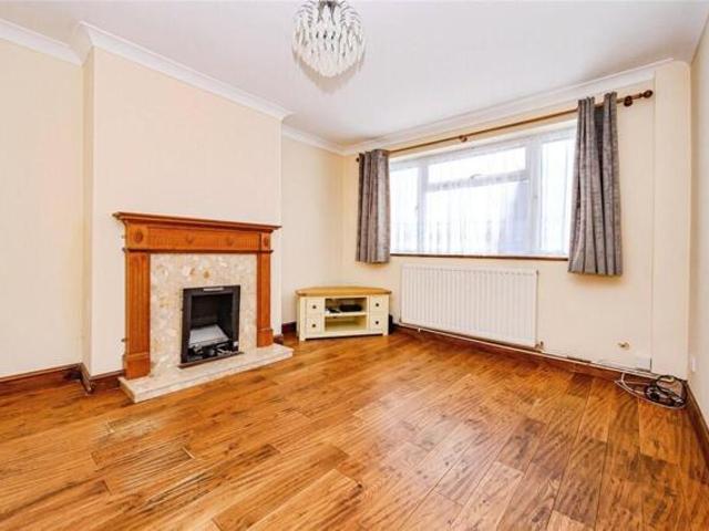 Bungalow 2 Bedroom For Sale Luton Luton 335000 ES99773909