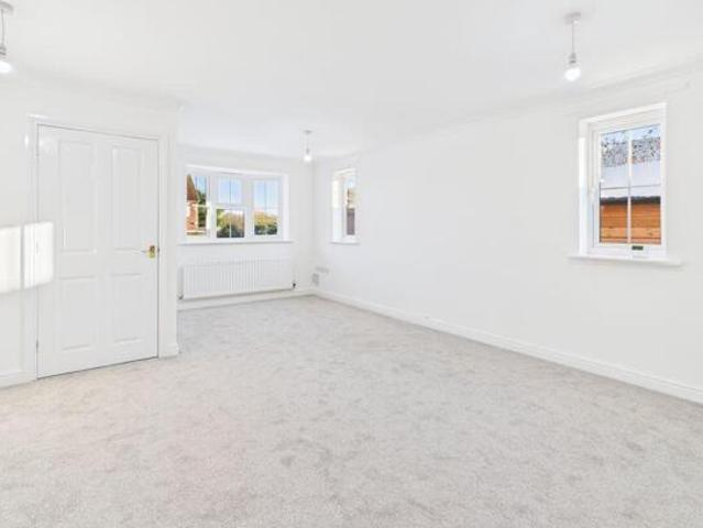Bungalow 2 Bedroom For Sale Madeley Staffordshire 275000 ES100733690