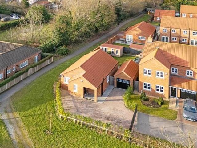 Bungalow 2 Bedroom For Sale North Yorkshire York 385000 ES99808885