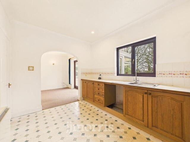 Bungalow 2 Bedroom For Sale Narberth Pembrokeshire 189950 ES101674722