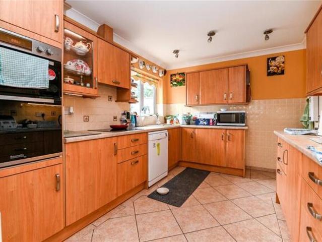 Bungalow 2 Bedroom For Sale New Milton Hampshire 450000 ES98968911