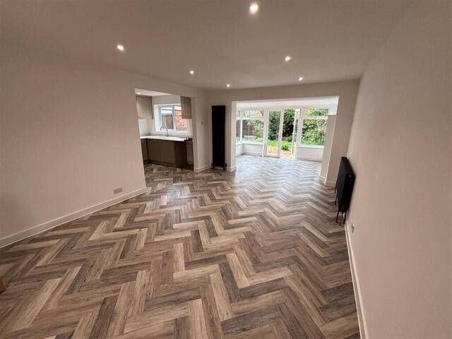 Bungalow 2 Bedroom For Sale Nuneaton Warwickshire 280000 ELS98718403