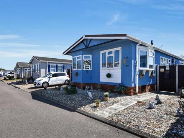 Bungalow 2 Bedroom For Sale Southend On Sea Southend on Sea 265000 ELS99952312