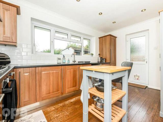 Bungalow 2 Bedroom For Sale Southfleet Kent 500000 ES101316298