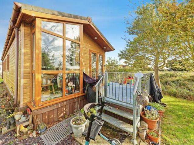 Bungalow 2 Bedroom For Sale Sandwich Kent 120000 ES98718463
