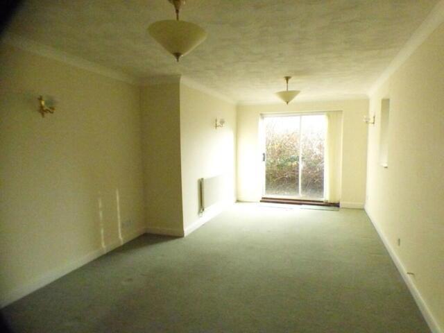 Bungalow 2 Bedroom For Sale Shipston On Stour Warwickshire 300000 ELS100503444