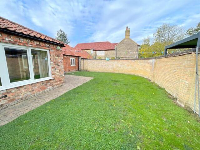 Bungalow 2 Bedroom For Sale Sleaford Lincolnshire 325000 ELS99774006