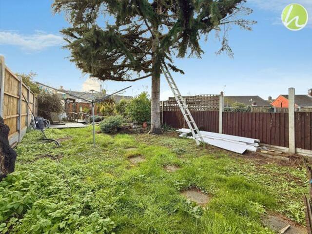Bungalow 2 Bedroom For Sale Stanford Thurrock 325000 ELS100953453