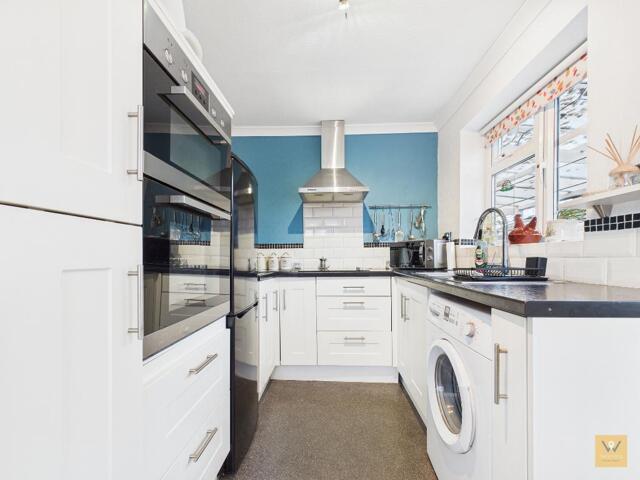 Bungalow 2 Bedroom For Sale Stockport Stockport 270000 ES98205129