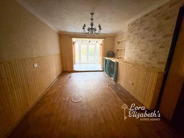 Bungalow 2 Bedroom For Sale Sutton Nottinghamshire 130000 ES101931481