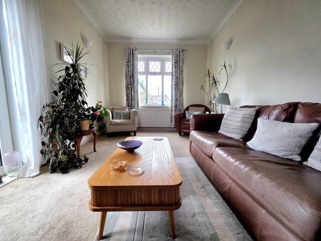 Bungalow 2 Bedroom For Sale Swansea Swansea 224995 ELS99608257