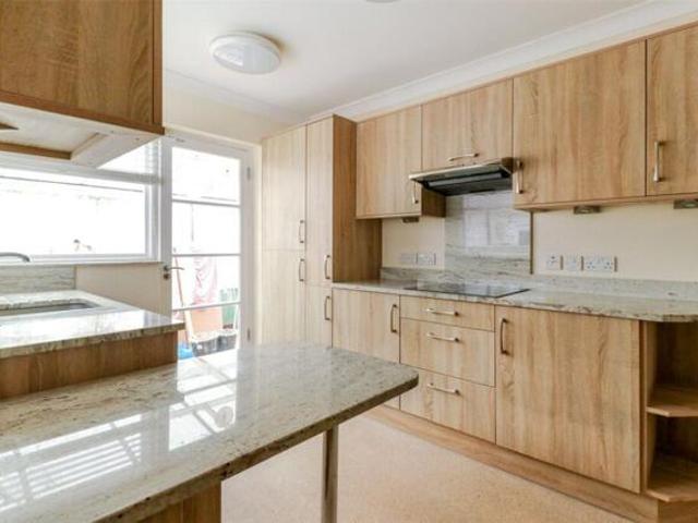 Bungalow 2 Bedroom For Sale Potters Bar Hertfordshire 655000 ELS99572128