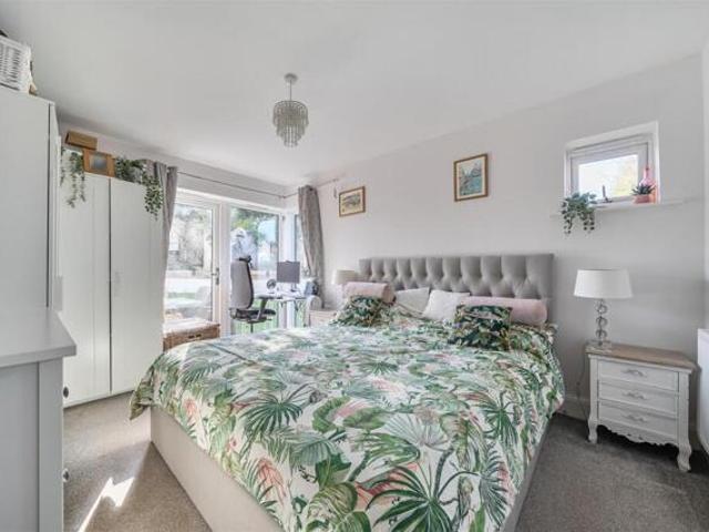Bungalow 2 Bedroom For Sale Paignton Devon 450000 ES98262943