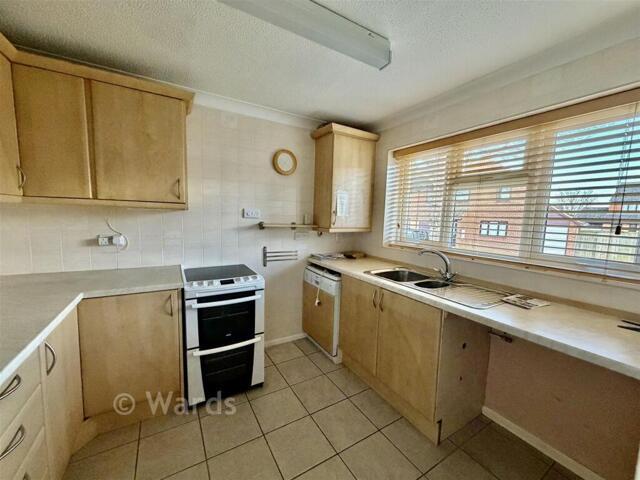 Bungalow 2 Bedroom For Sale Rainham Great London 251500 ELS101200208