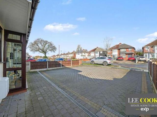 Bungalow 2 Bedroom For Sale Wolverhampton Wolverhampton 270000 ES100684846