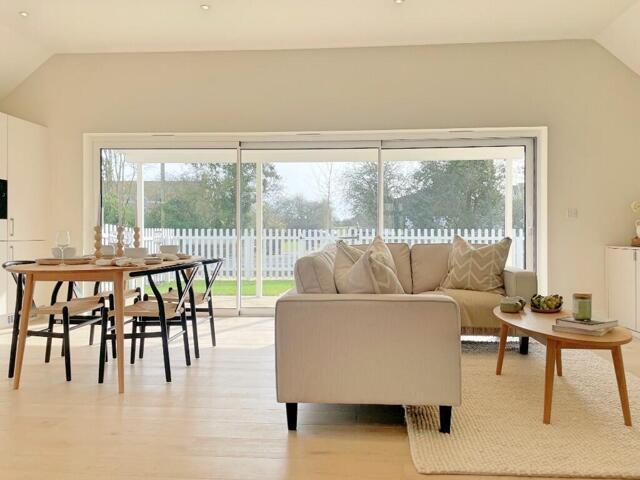 Bungalow 2 Bedroom For Sale Woodrolfe Road Woodrolfe Road 525000 ELS99736057