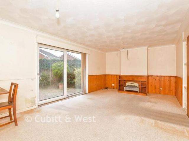 Bungalow 2 Bedroom For Sale Waterlooville Hampshire 198500 ES99277837