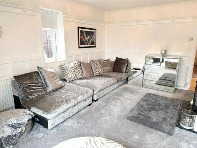Bungalow 2 Bedroom For Sale Waterlooville Hampshire 350000 ELS101168435