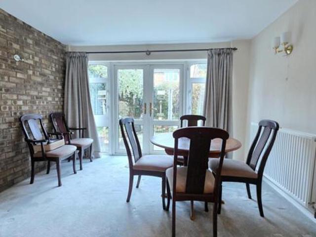 Bungalow 2 Bedroom For Sale Warwickshire Warwickshire 220000 ES99092671