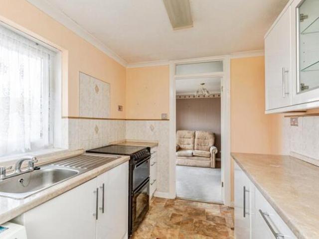 Bungalow 2 Bedroom For Sale Weston Super Mare North Somerset 230000 ES98278510