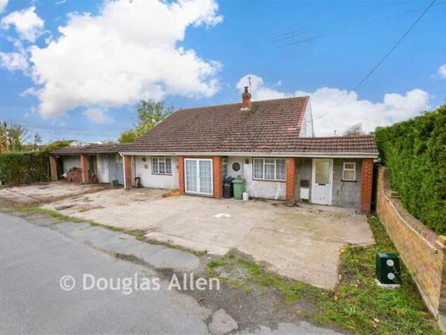 Bungalow 2 Bedroom For Sale Wickford Essex 550000 ES98119362