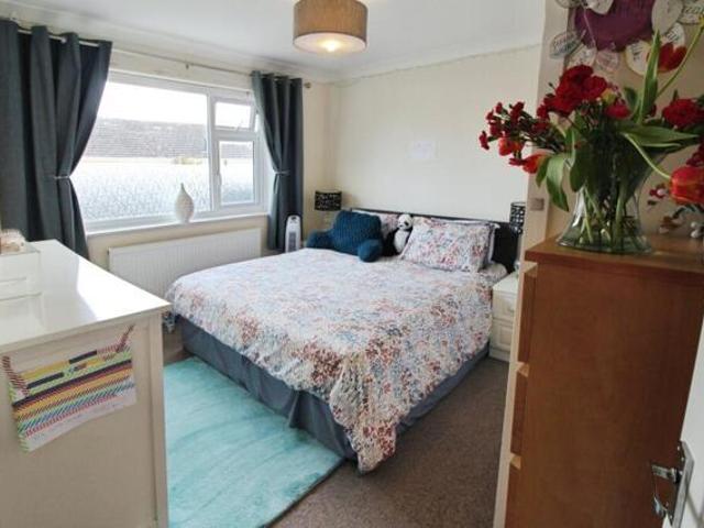 Bungalow 2 Bedroom For Sale Wimborne Dorset 350000 ES101676566