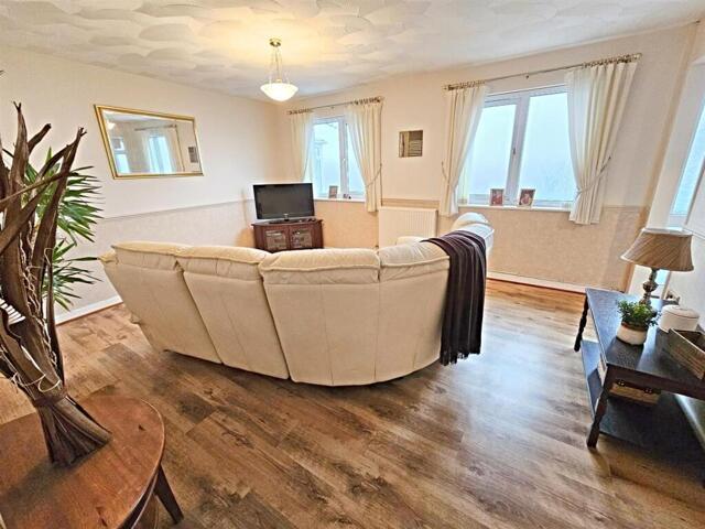 Bungalow 2 Bedroom For Sale Wye Kent 199995 ELS101777757