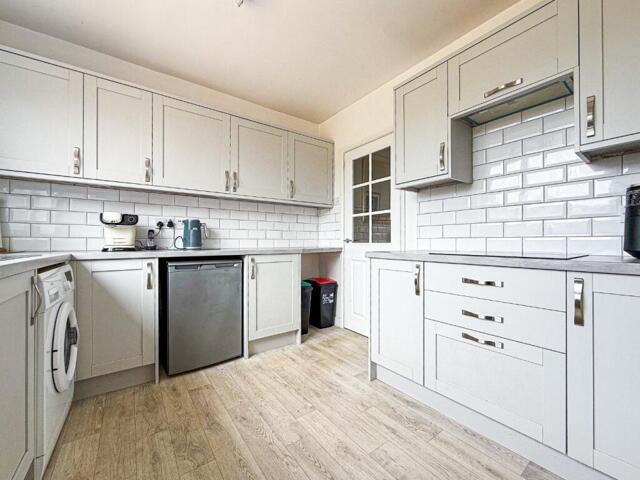 Bungalow 2 Bedroom For Sale Taunton Somerset 315000 ELS100316903