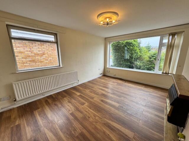 Bungalow 2 Bedroom For Sale Telford Telford And Wrekin 185000 ES99029473
