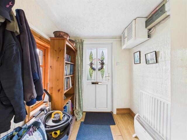 Bungalow 2 Bedroom For Sale Theddlethorpe Theddlethorpe 275000 ES100057856
