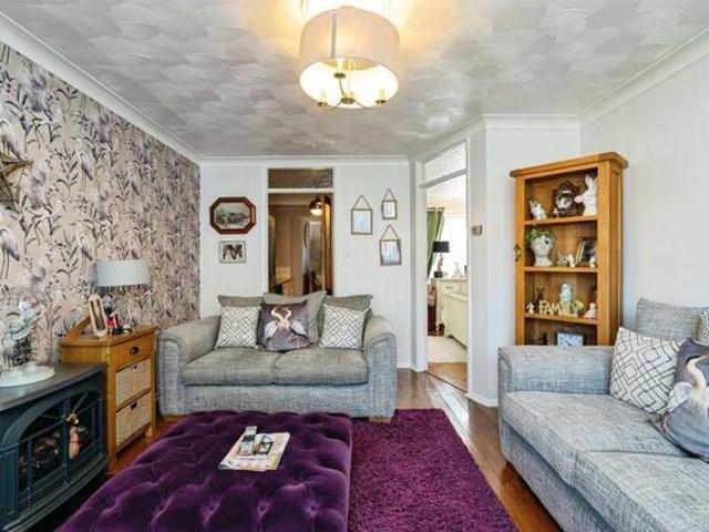 Bungalow 2 Bedroom For Sale Yarmouth Isle Of Wight 200000 ES100988043