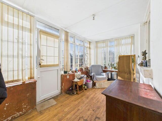 Bungalow 2 Bedroom For Sale Worthing West Sussex 500000 ES89073802