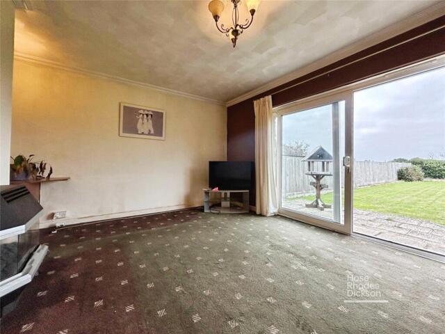 Bungalow 3 Bedroom For Sale Cowes Isle Of Wight 365000 ES101231927