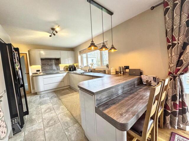 Bungalow 3 Bedroom For Sale Conwy Conwy 399950 ES99951925